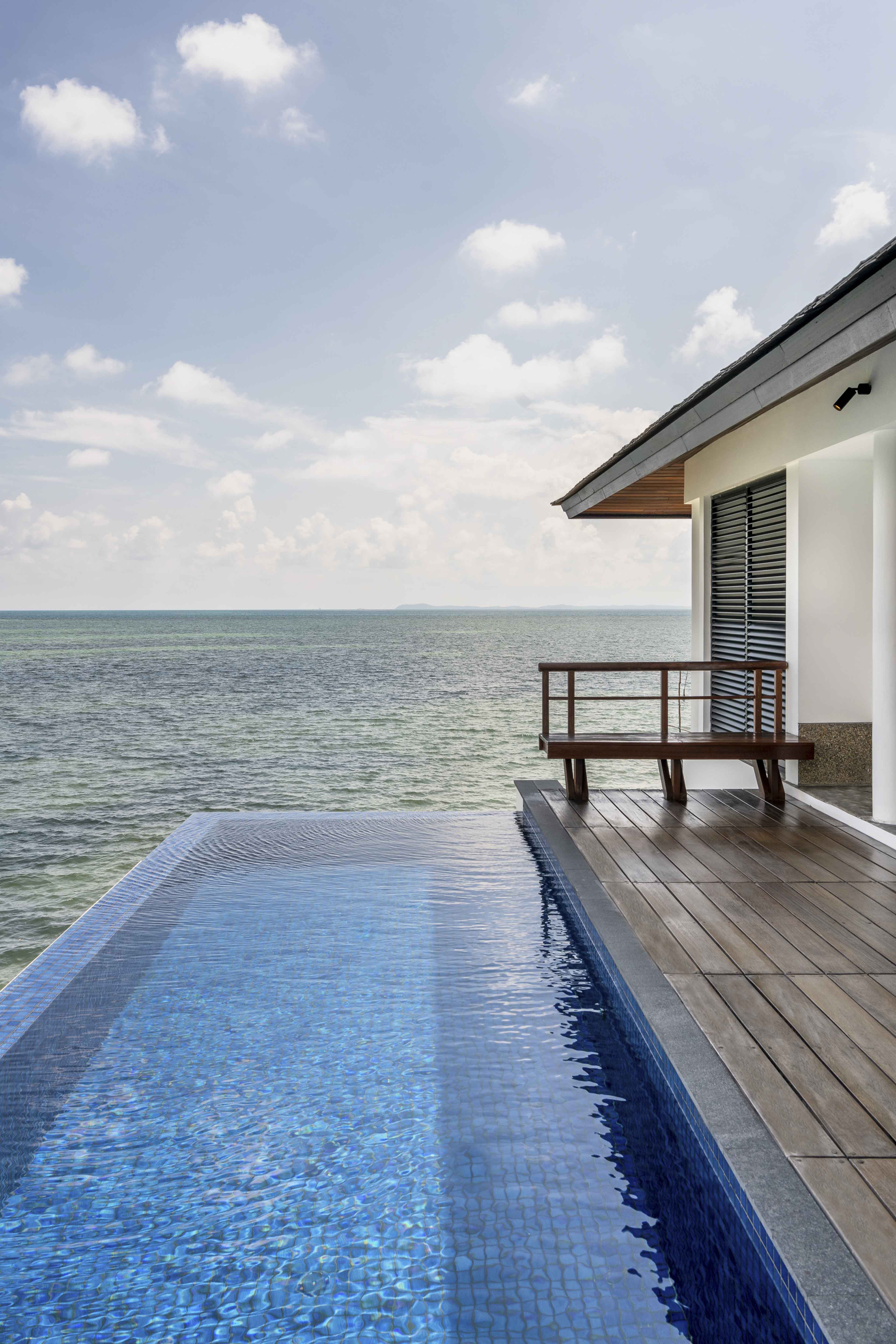 Bintan Luxury Hotel | The Residence Bintan | Photos & Videos