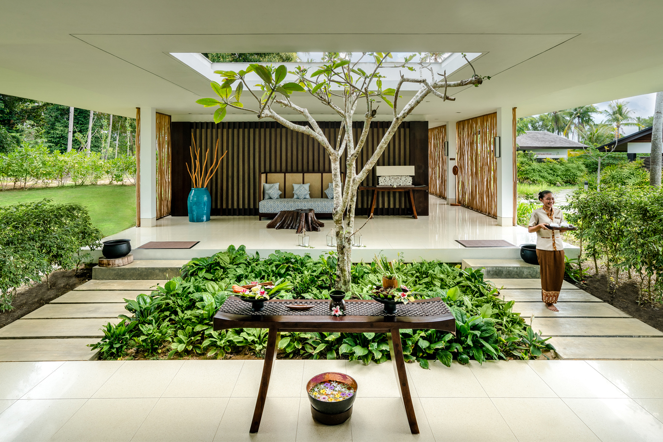 Bintan Luxury Hotel | The Residence Bintan | Photos & Videos